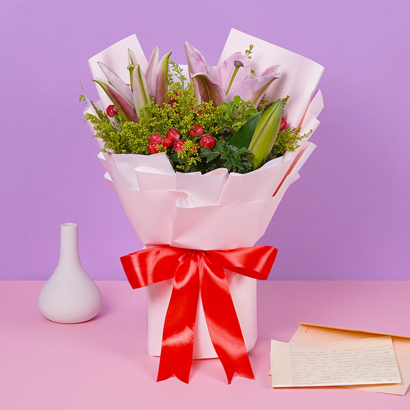 May Birth Flower: Lily of the Valley (Convallaria majalis)