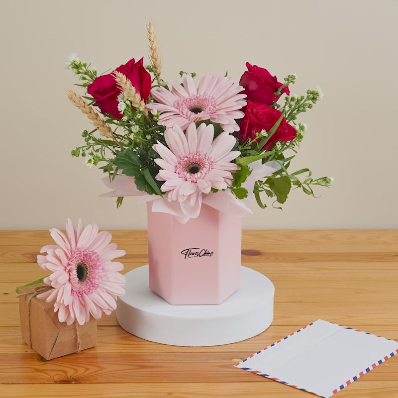 Dulce - Simple Boxed Flower Bouquet Philippines