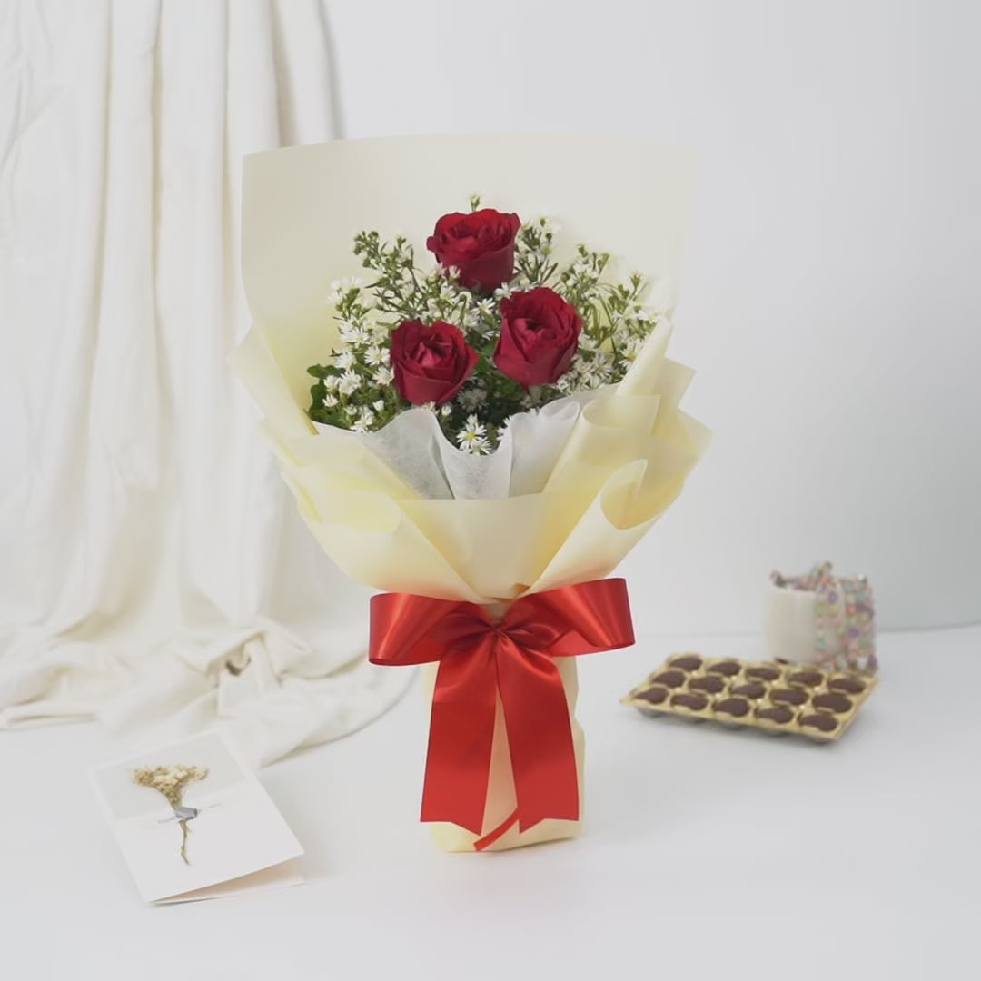Mirabella Gorgeous Red Roses & Carnations Bouquet Philippines
